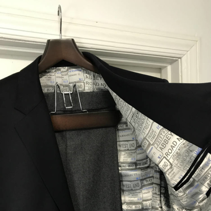 Best Men's Suit Hangers Reviewed | HangerProject.com Review
