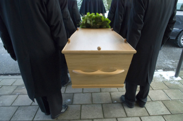 What To Wear To A Funeral | Quick Guide For Gentlemen