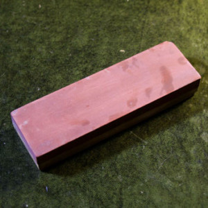 How To Sharpen A Straight Razor: Best Stropping & Honing Guide