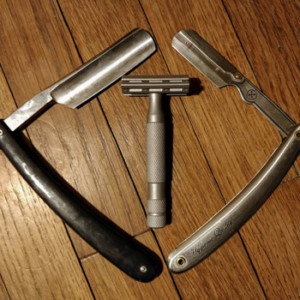 Shavette Vs Straight Razor: What's The Difference & Which Is Better?