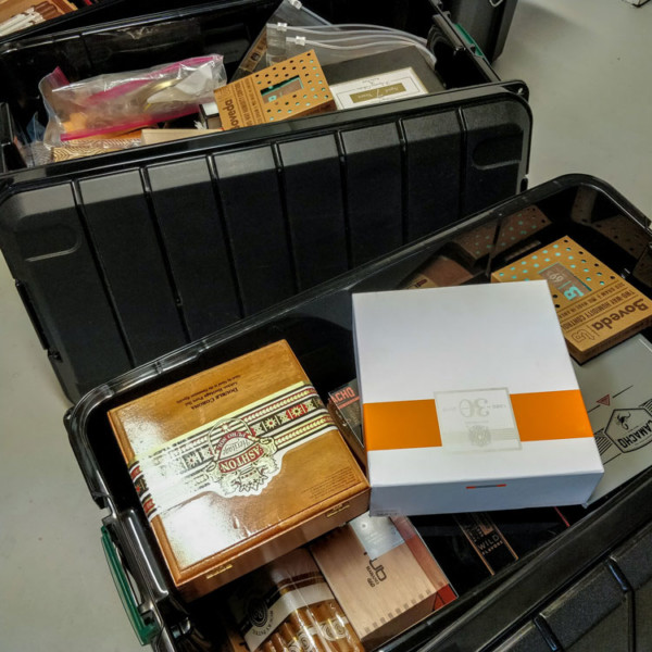 How To Build A Quality DIY Coolidor By Using Large Storage Containers