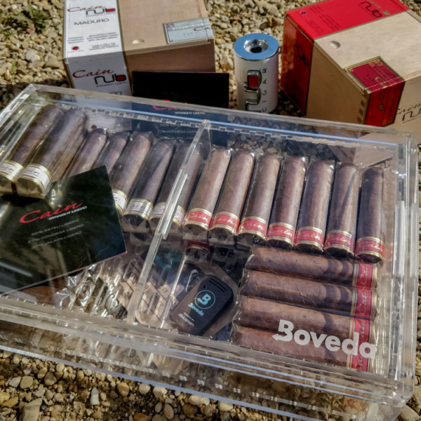 Best Desktop Humidors: Top 10 Classic Cigar Humidors | Pros & Cons