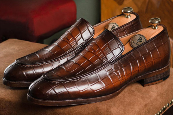 Best Exotic Leather Shoes: Top 10 Brands & Different Exotic Skin Types