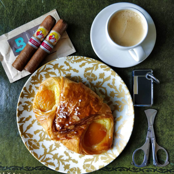 Top 10 Best Cigars To Enjoy In The Morning: For The Early Risers