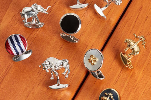 How To Wear & Properly Put On Cufflinks: Top 10 Best Cufflinks Brands