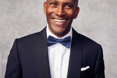 How To Properly Wear A Pocket Square: Rules & Handkerchief Etiquette