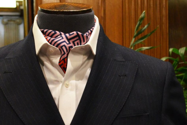 What Is An Ascot? | The Best Ascot Brands & How To Wear An Ascot Tie