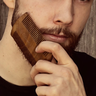 Top 10 Best Beard Combs: How To Comb Your Beard & The Best Materials