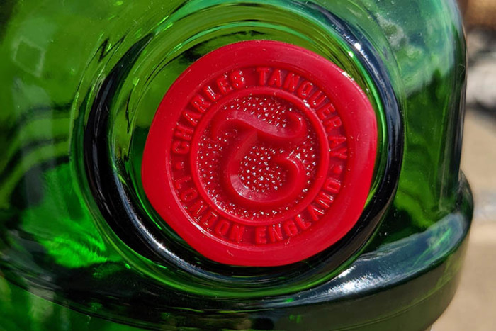Tanqueray London Dry Gin Review | Taste Profile & Cocktails