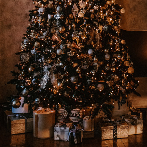 Best Christmas Gifts For Men 2020: Top 10 Dapper Gift Ideas For Him