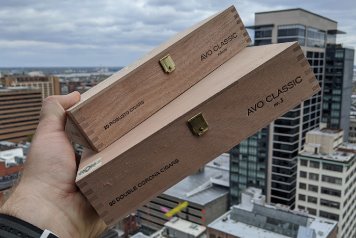 Avo Classic Dominican Cigar Review | By Avo Uvezian & Henke Kelner
