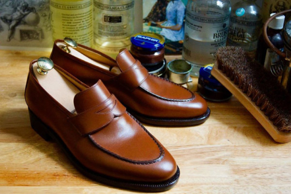 What Are Bespoke Shoes? Top 10 Best Fully Bespoke Shoemakers