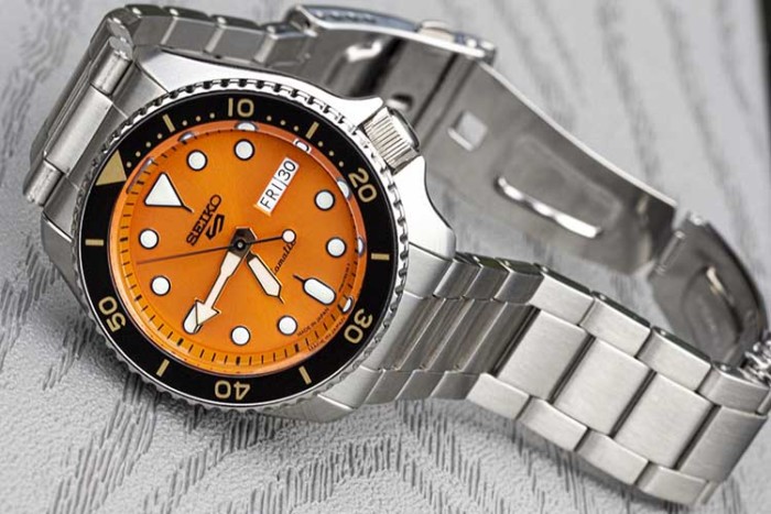 Seiko SKX011 vs. SRPD59 | Orange Boy vs. 5KX Orange