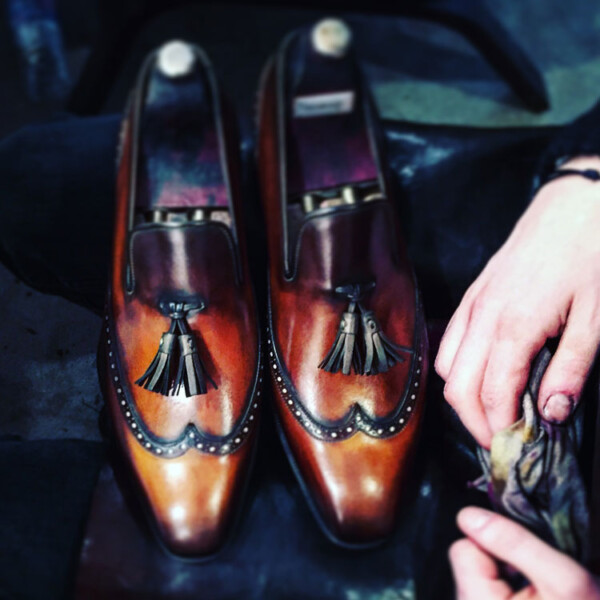Shoe Polish Guide: How To Shine Shoes In 5 Easy Steps