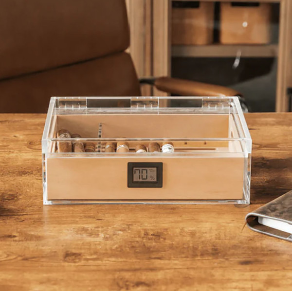 Best Acrylic Cigar Humidors - All The Benefits & Drawbacks