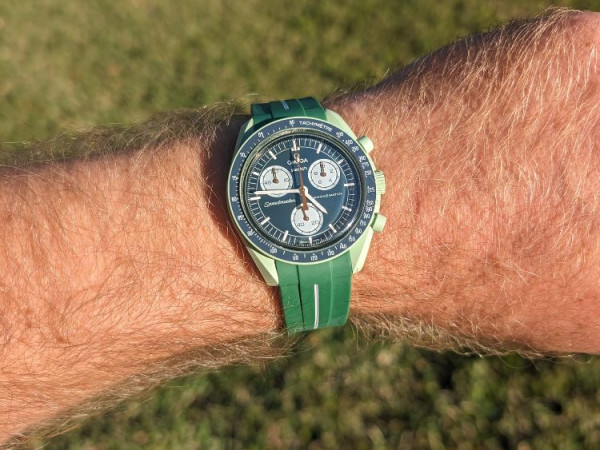 Unboxing The Omega MoonSwatch Earth: Mint Green Bioceramic