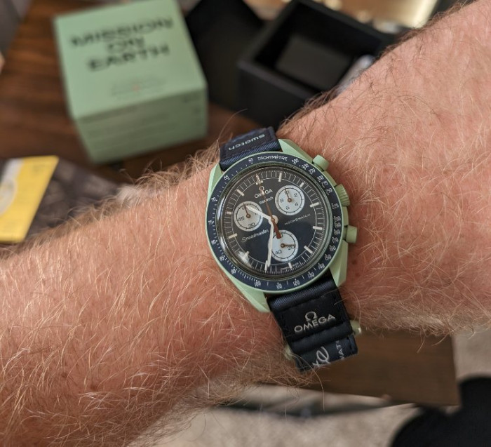 Unboxing The Omega MoonSwatch Earth: Mint Green Bioceramic