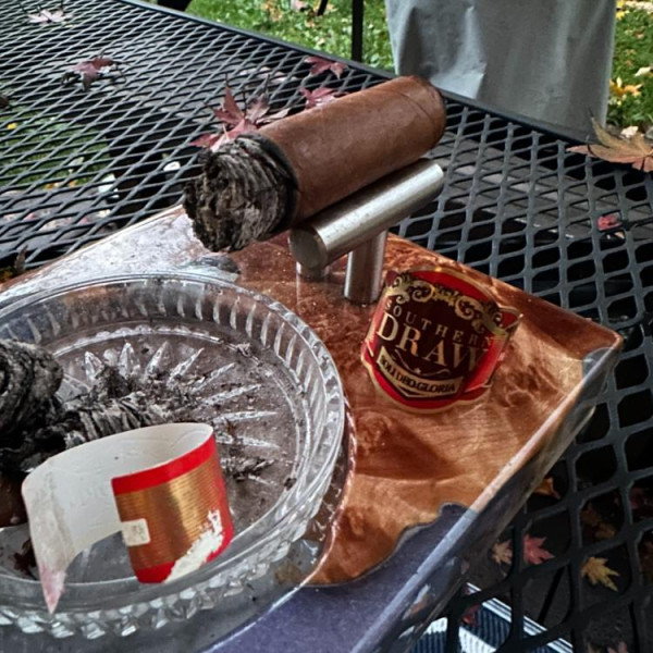 Southern Draw Firethorn Cigar Review | A Rosado Wrapped Delight